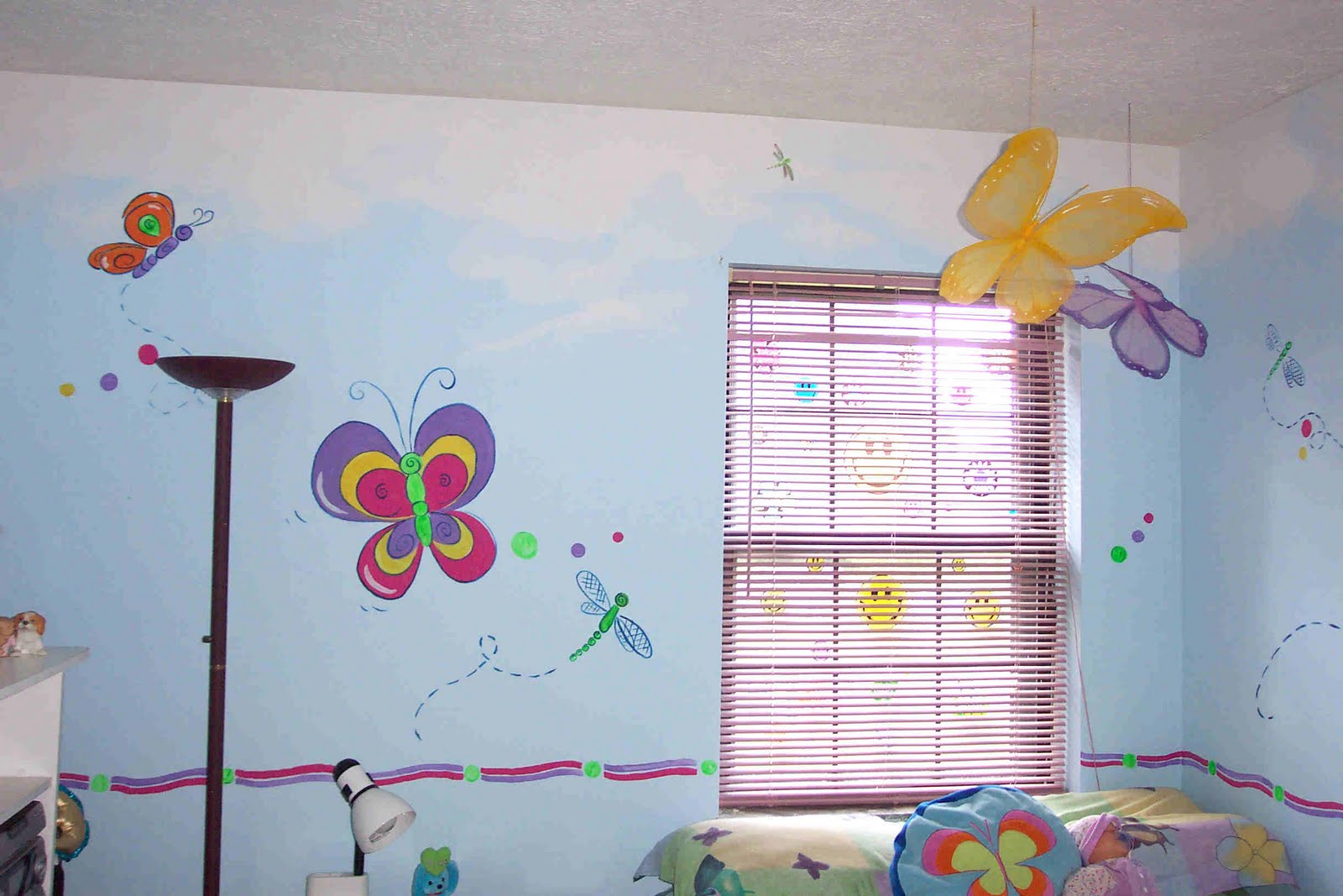 DDDesigns Murals: Teen Girls Butterfly and Dragonfly Room