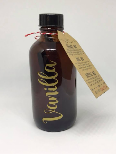 Frieda Loves Bread: Bottles & Labels for Homemade Vanilla Extract