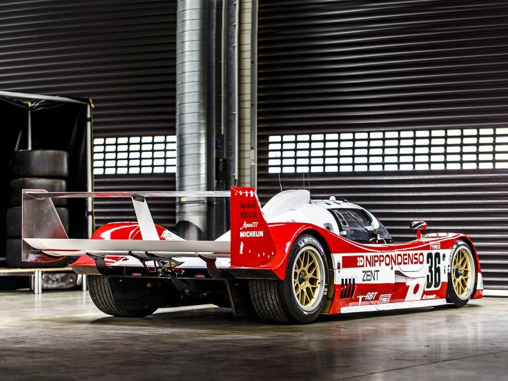 Toyota TS010, o pai do GT-One que encarou Le Mans e o Peugeot 905 ...