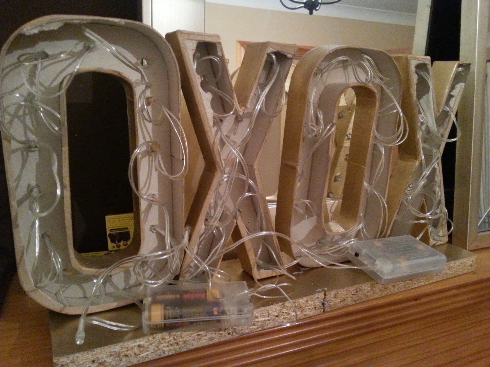 DIY mini marquee sign! ~ Make Do and DIY