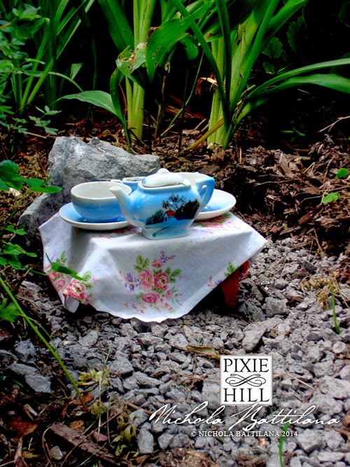 Pixie Hill: A Hatless Hatters Tea