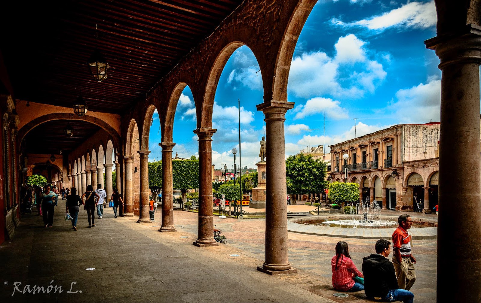 Jaime Ramos Méndez: Portal y Plaza Principal en La Piedad de Cabadas ...