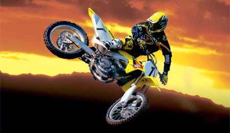 Koleksi Gambar Motor Cross Saat Beraksi di Sirkuit | Koleksi Gambar Motor