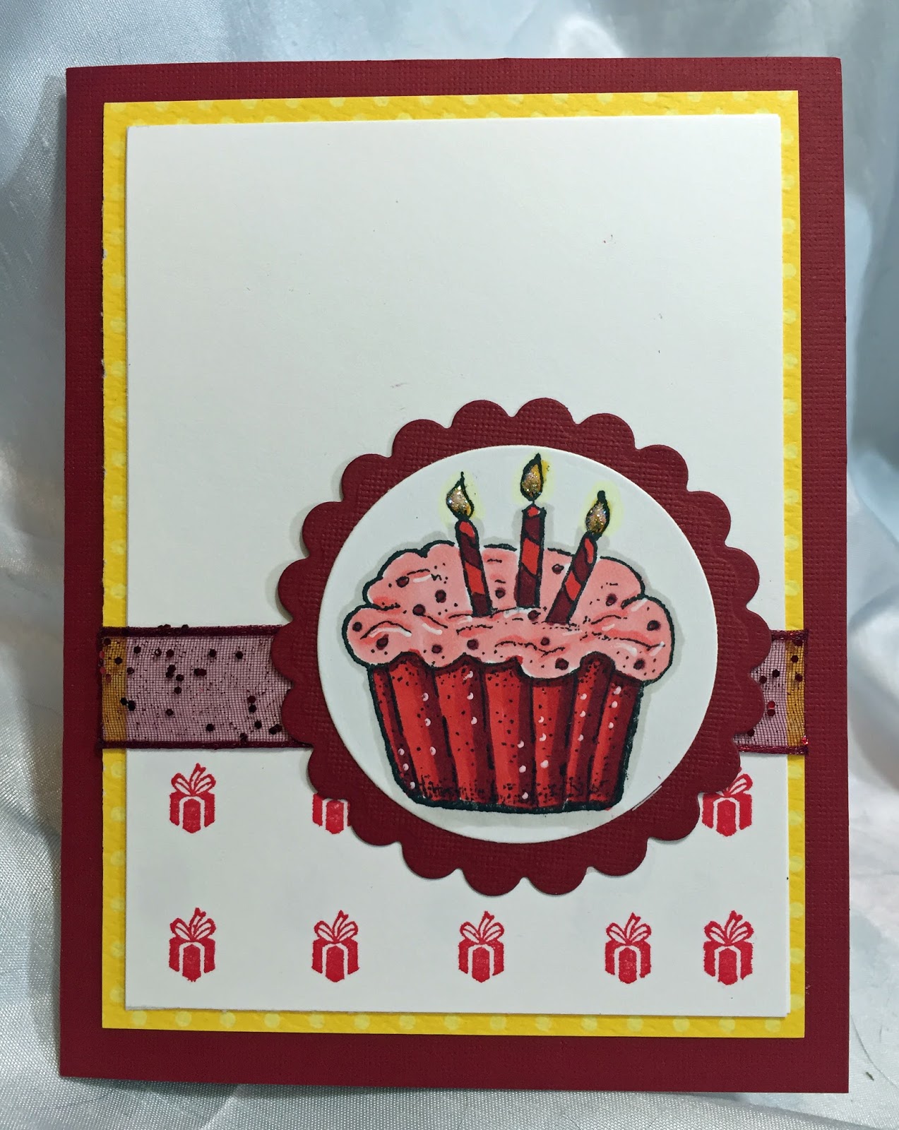 Stamping with Peggie: Birthday Cupcake