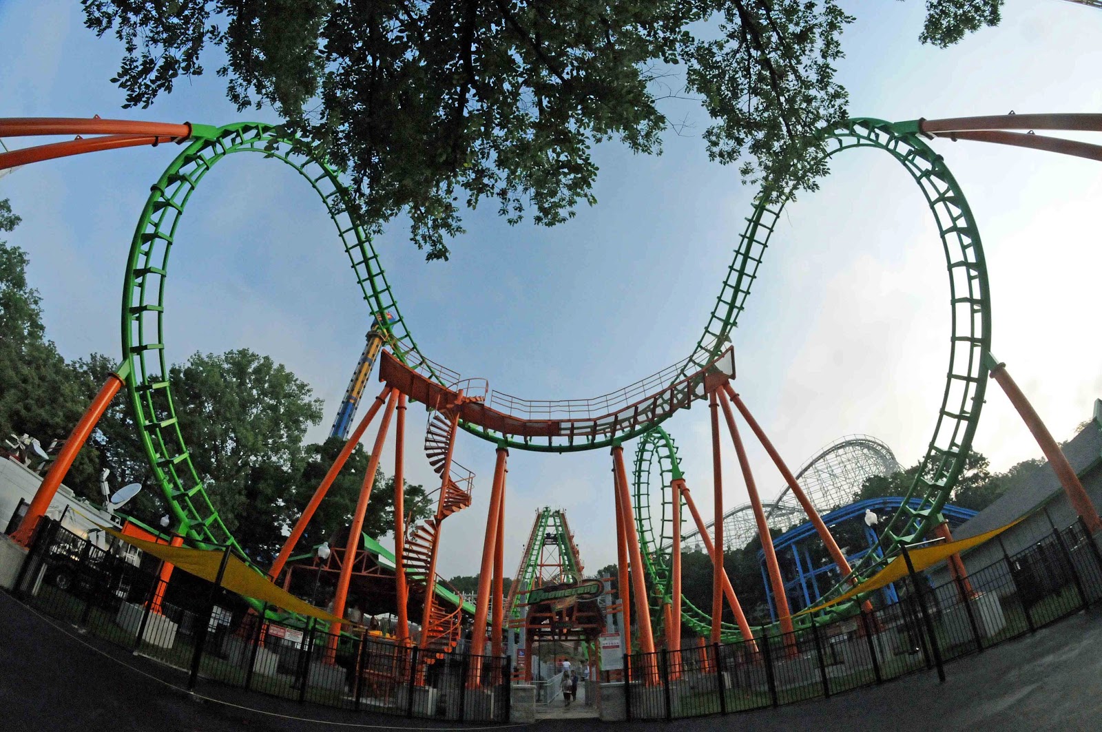NewsPlusNotes: Scott And Carol Present - The Boomerang at Six Flags St ...