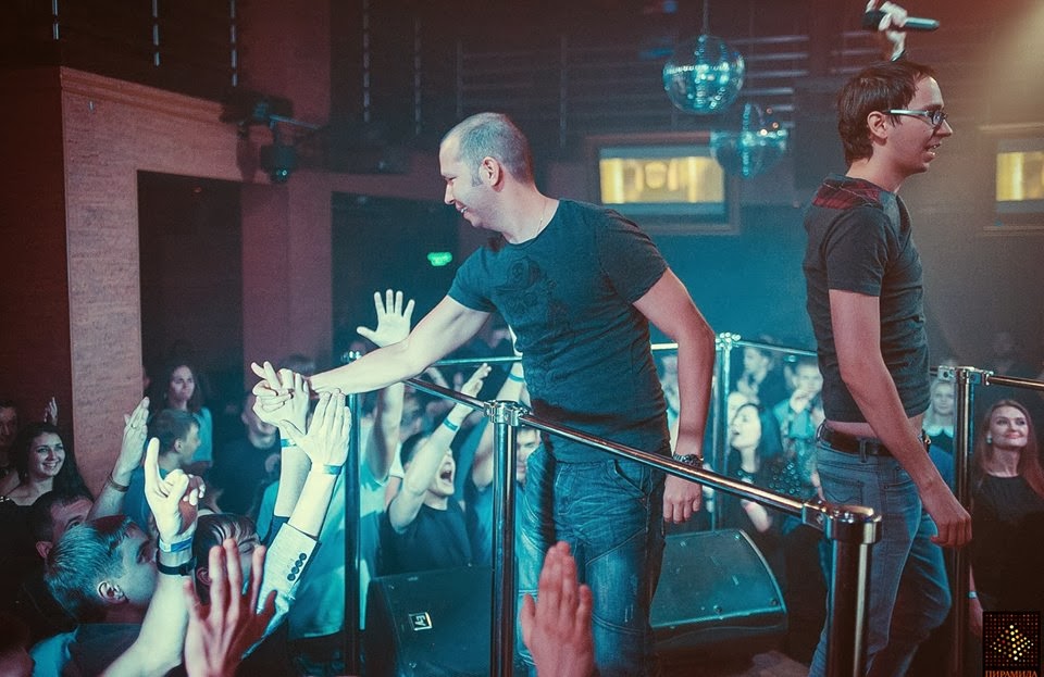 1Mix Radio: Best of 2013 Interview: Moonbeam