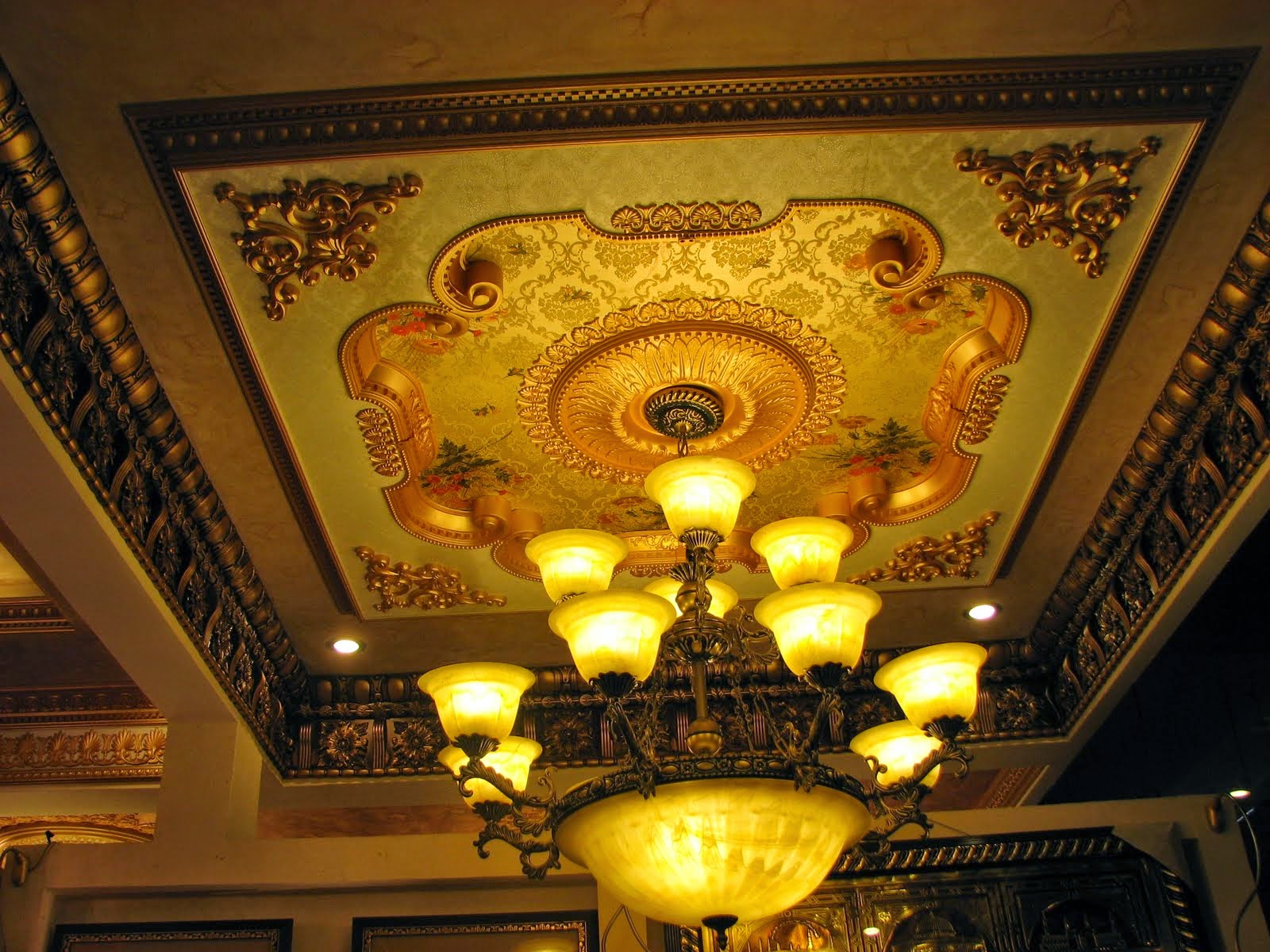 Desain Plafon Atap Terbaru Yang Akan Membuat Rumah Anda Semakin Menawan ...