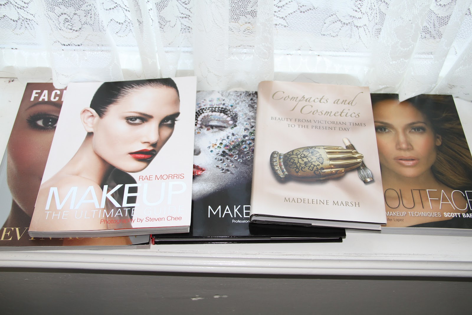 Nourish: Make-up Books.