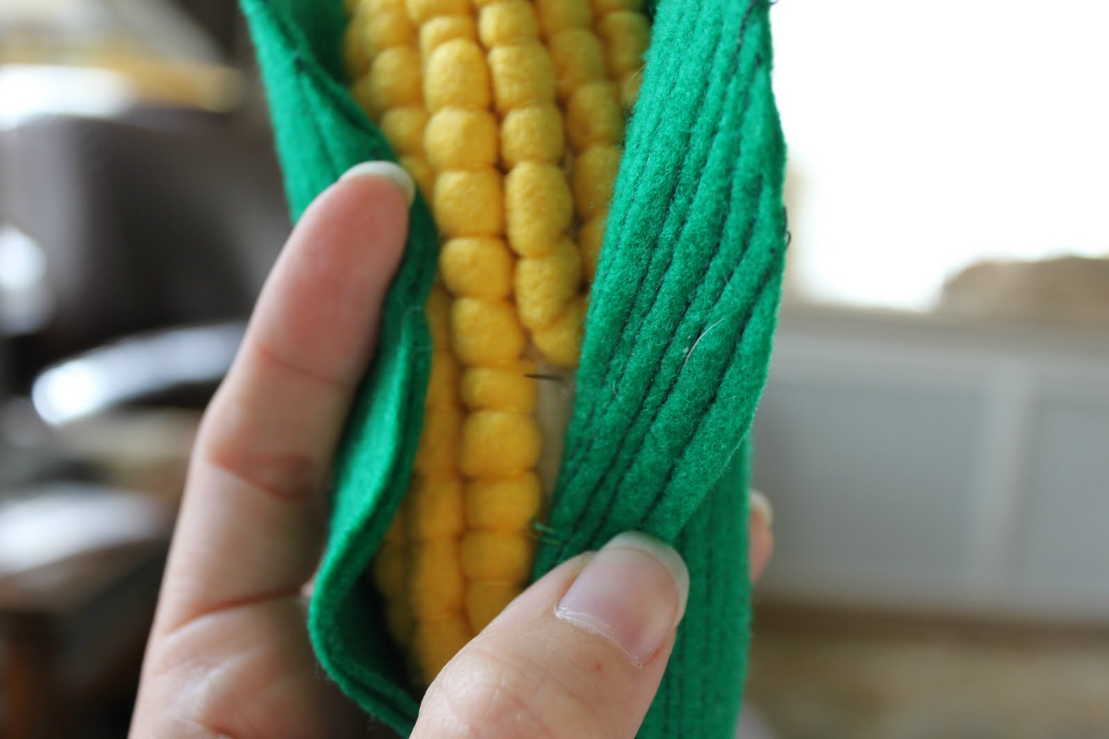 While Wearing Heels: I Heart Fake Food - Felt Corn Tutorial