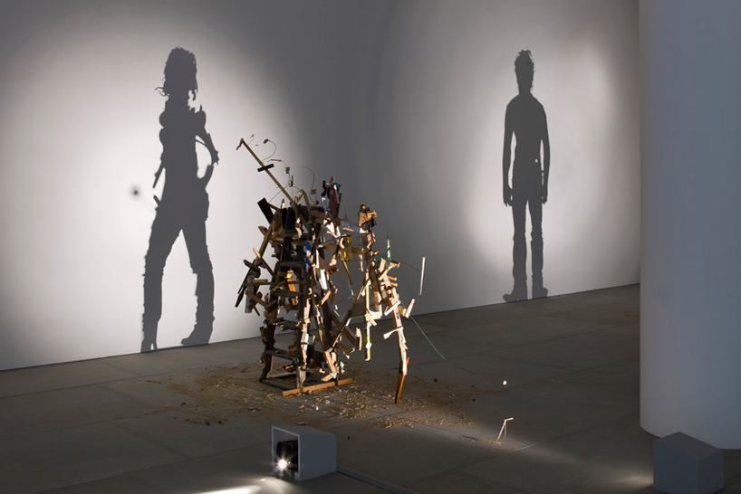 Unico Interaction: Shadow Sculptures!