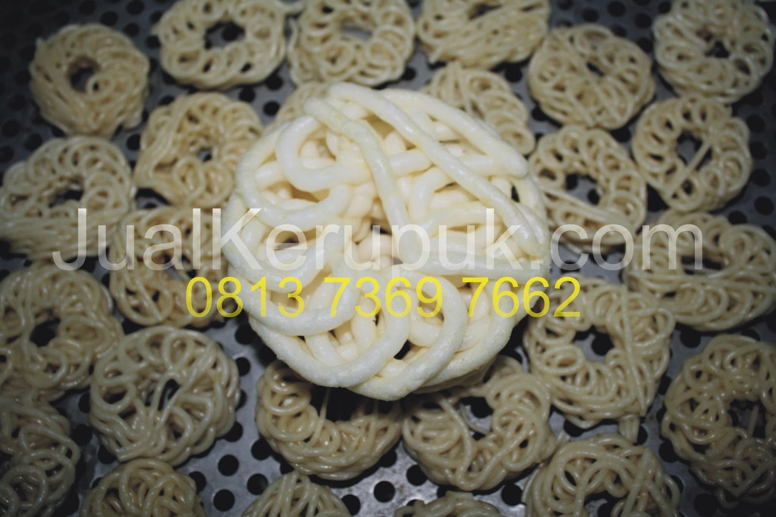 JUAL KERUPUK: Rincian Produk dan Harga Grosir Kerupuk Ikan Khas ...