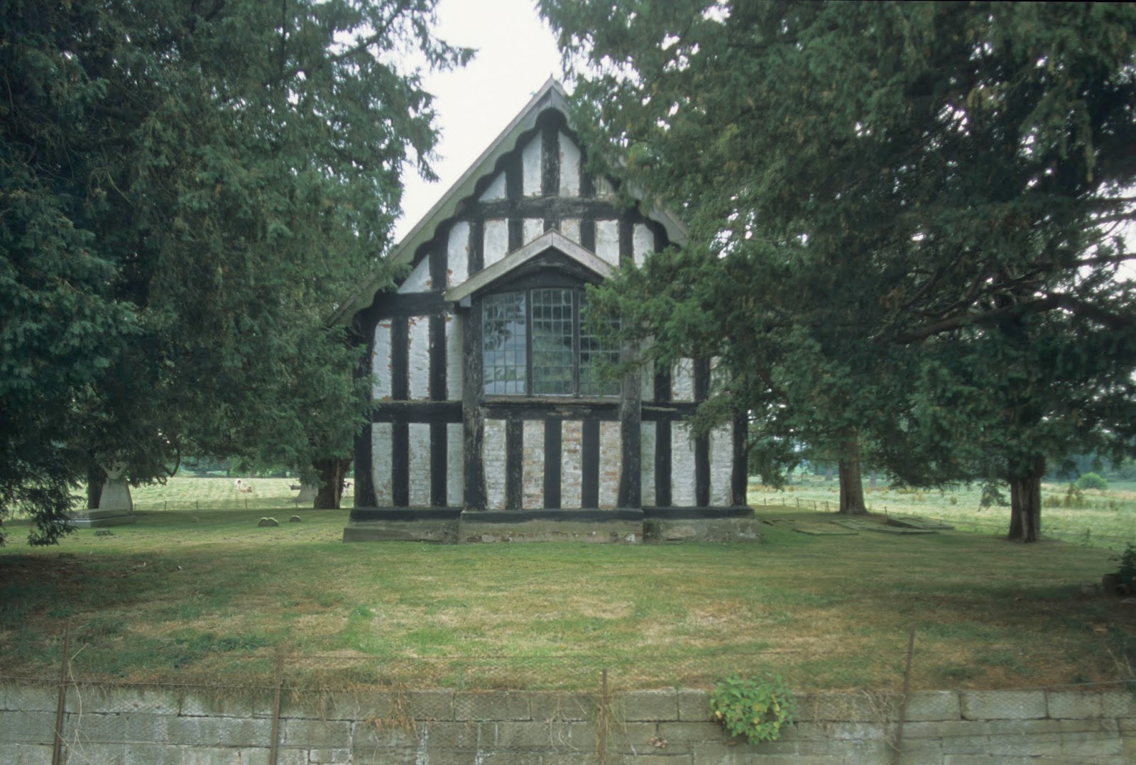 Le Crac: Halston Commandery