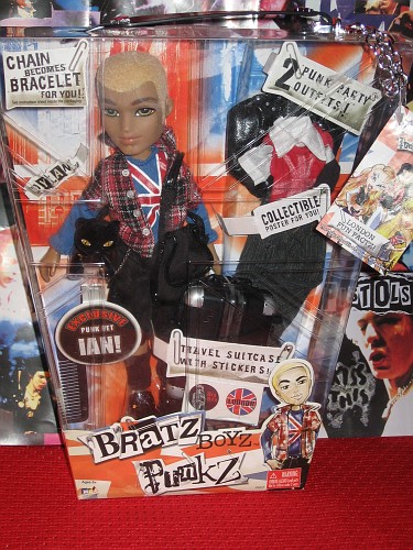 BRATZBRAZIL: BRATZ WORLD LONDON DESTINATION #2 2005
