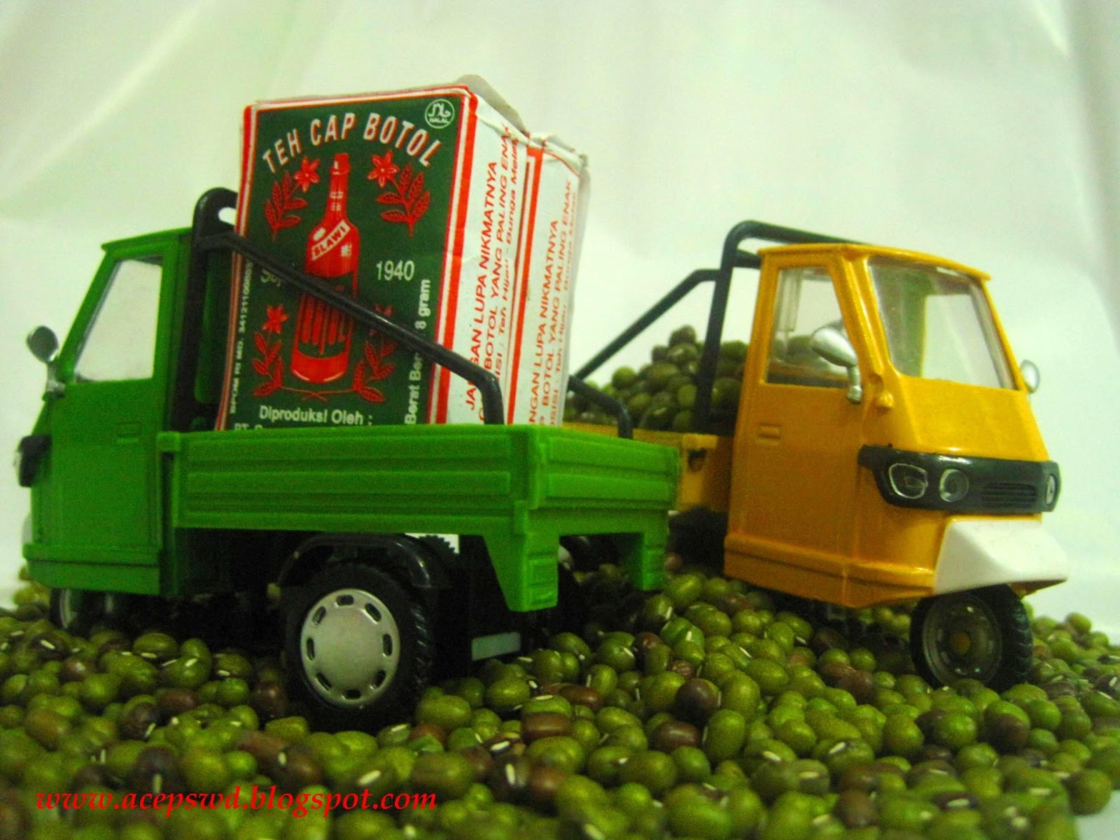 Aktifitas dan hobby: [MyDiecast] Bemo Roda Tiga