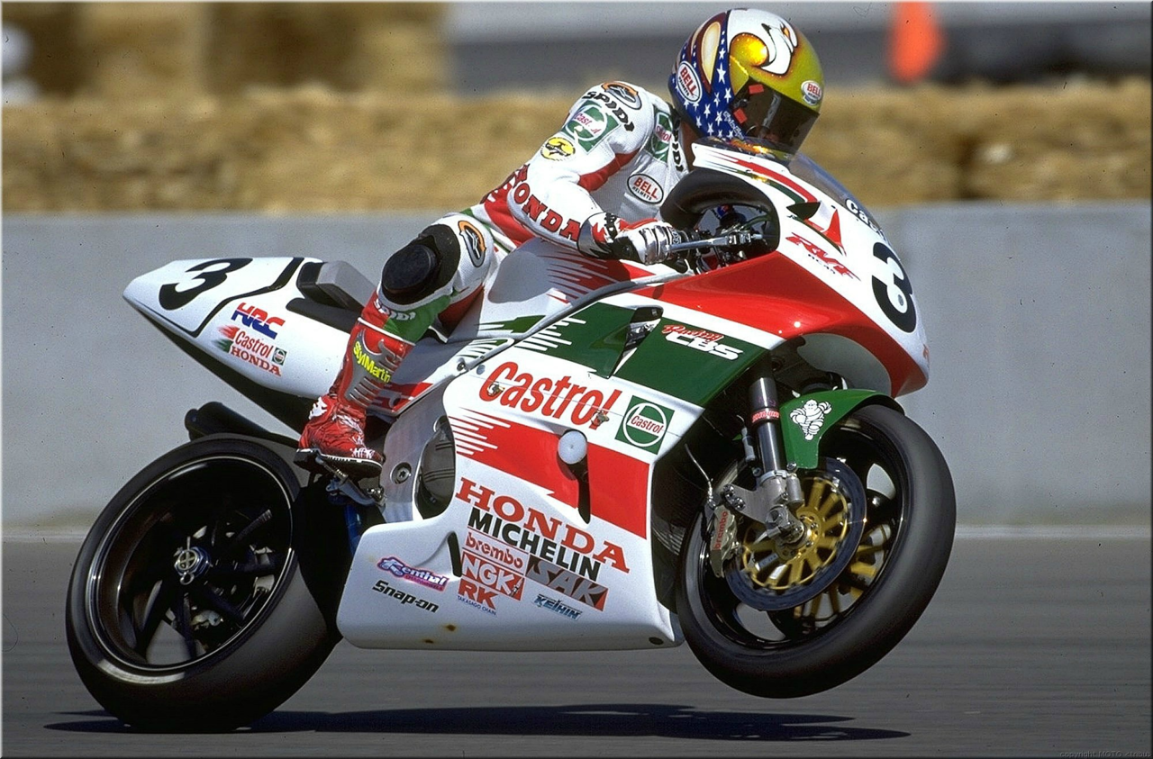 Racing Cafè: Photo #364 - John Kocinski 1997