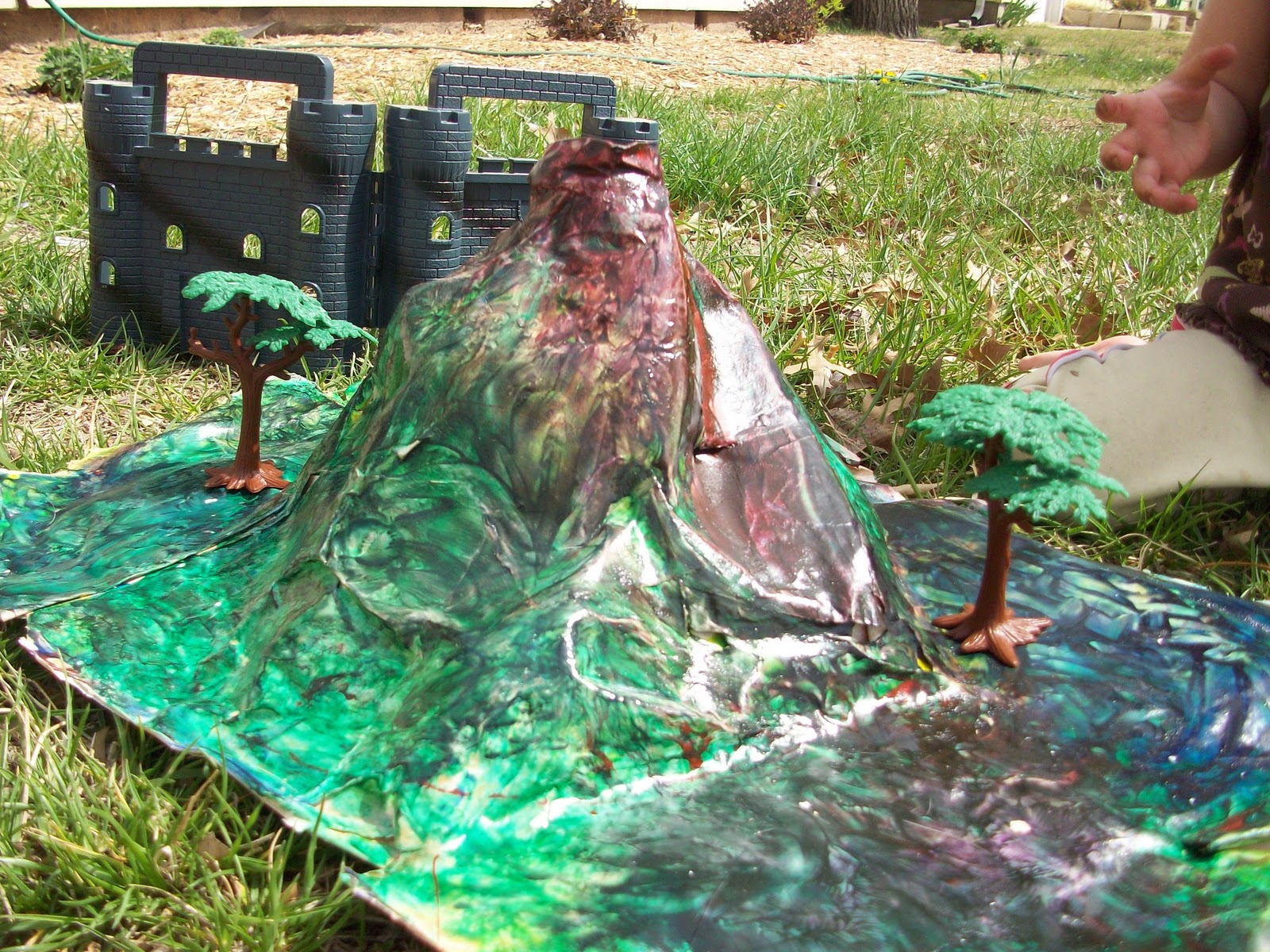 Homestead Roots: Craft time Volcano