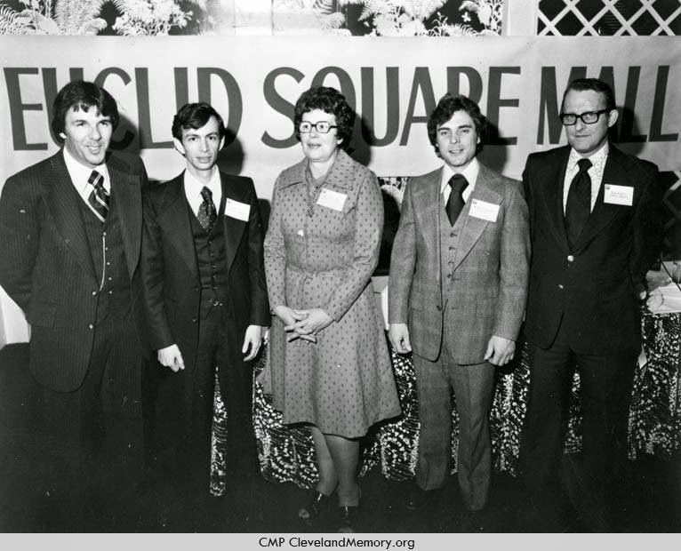 Euclid Evolution: EPIC Freaking Photos of Euclid Square Mall Circa 1976 ...