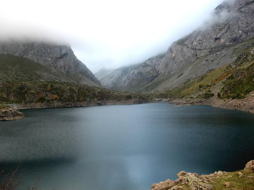 Lagrolenpyrénées: Grand Astazou, par la brèche de Tuquerouye