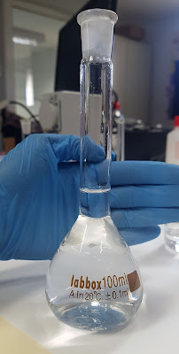 Práctica 9. Preparación de una disolución sólido/líquido 30/01/2019