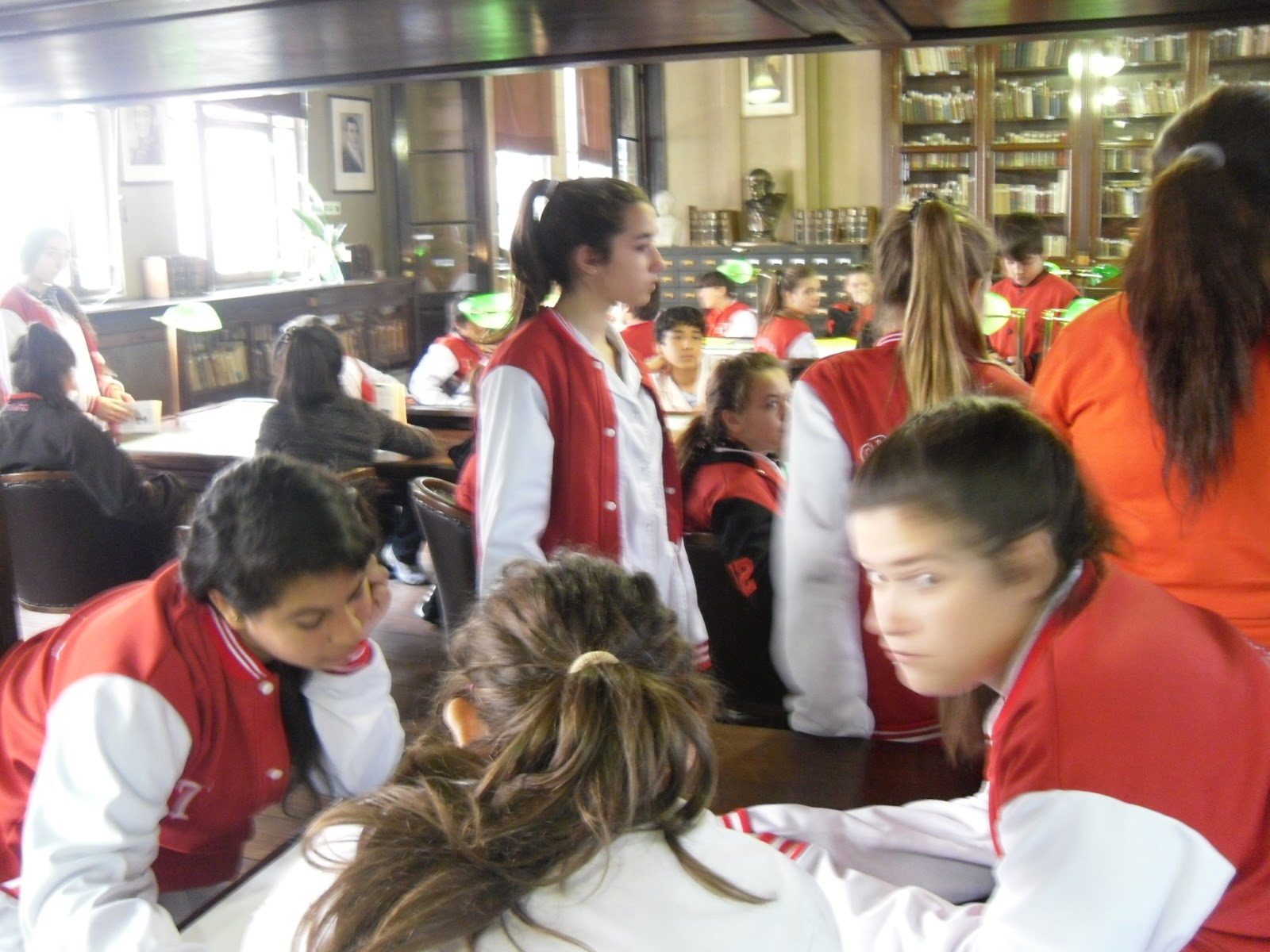 BIBLIOTECA BERNASCONI: GALERIA DE FOTOS