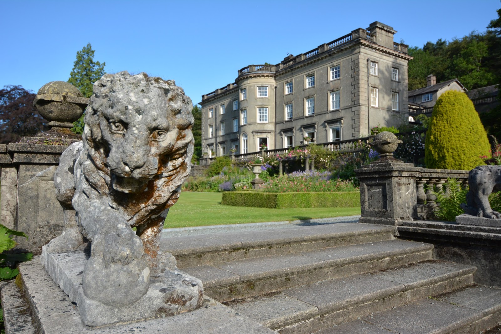 Robert Dutton Artist: A moment to reflect about Rydal Hall in The Lake ...