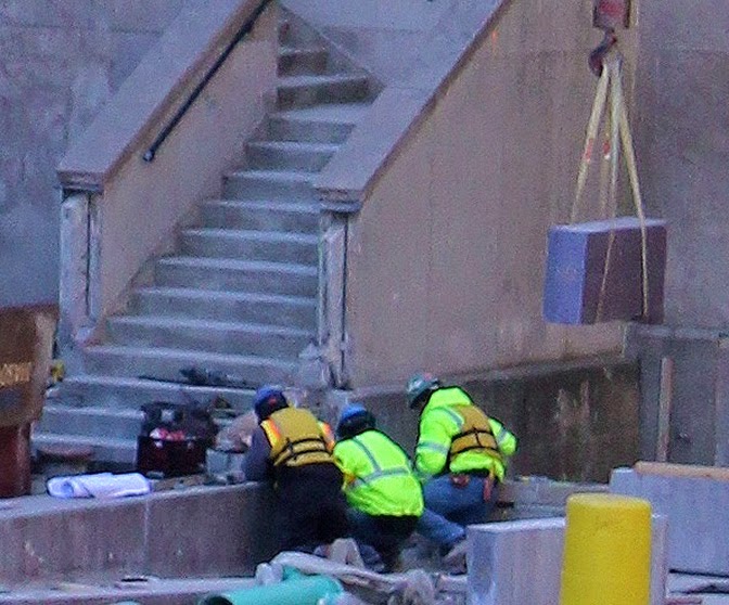 ArchitectureChicago PLUS: The Construction of Chicago's New Riverwalk ...