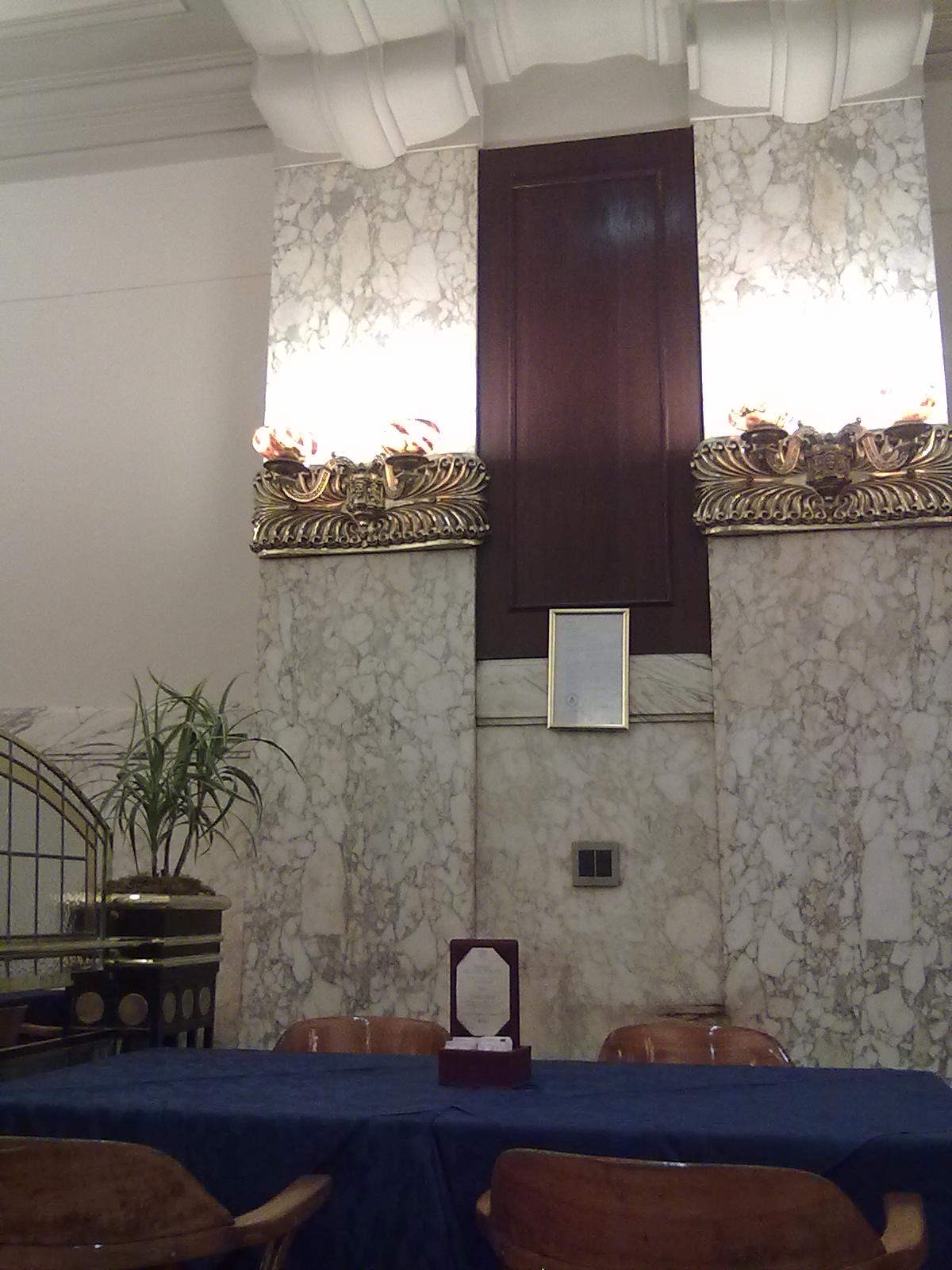 Bûbônis: BAR DEL HOTEL CASTELAR - CAFÉ NOTABLE