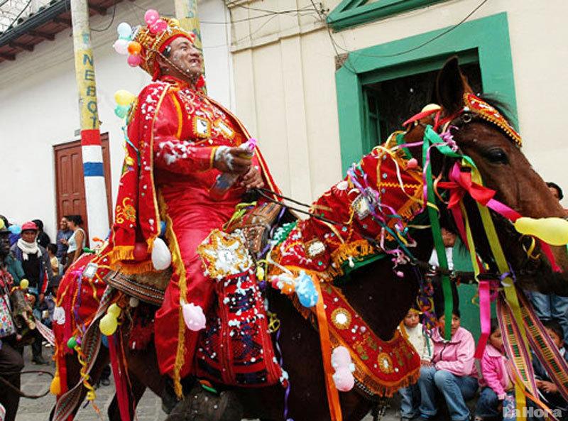 A la voz del Carnaval todo el mundo se levanta