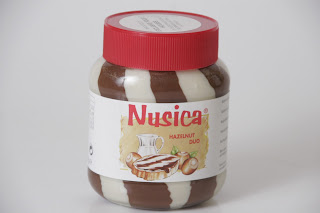 Artistic Habits: NUSICA STEALER