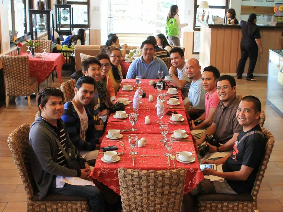 WHERE TO EAT IN BAGUIO CITY: Zenz Bar and Restaurant at Mines View Park ...