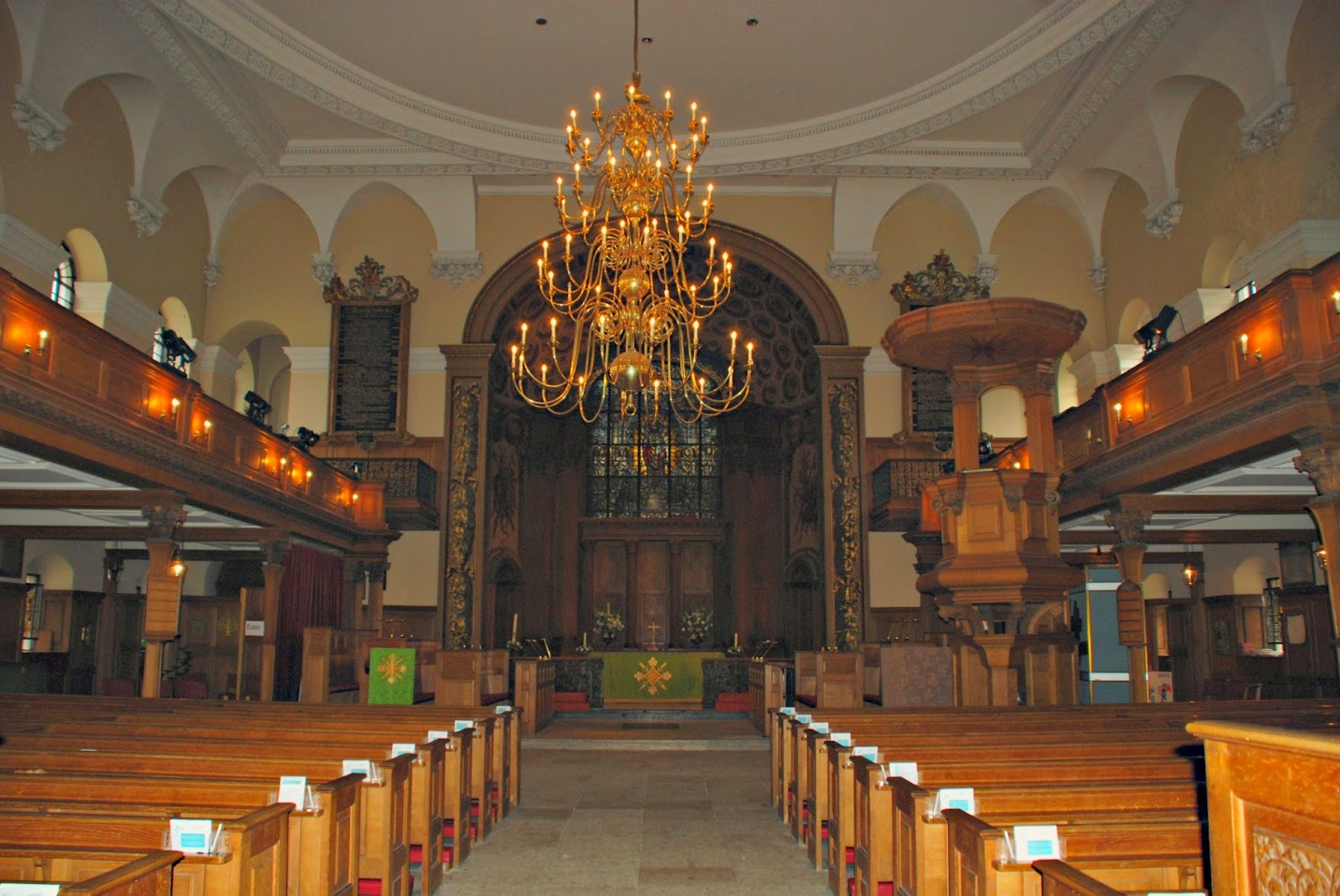 just saying ...: The ancient Church of Saint Alfege, Greenwich