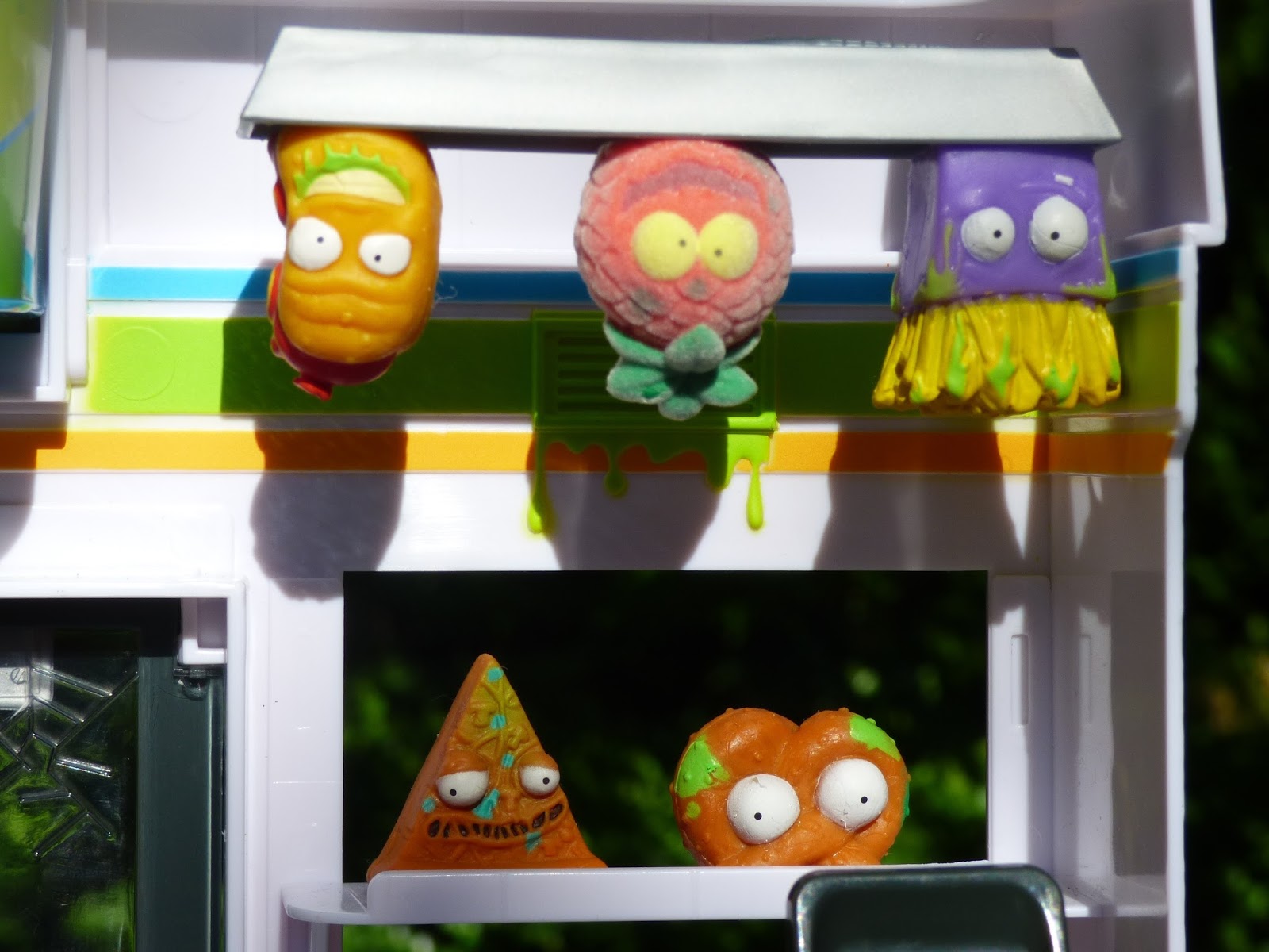 Chez Maximka: The Grossery Gang Yucky Mart Playset