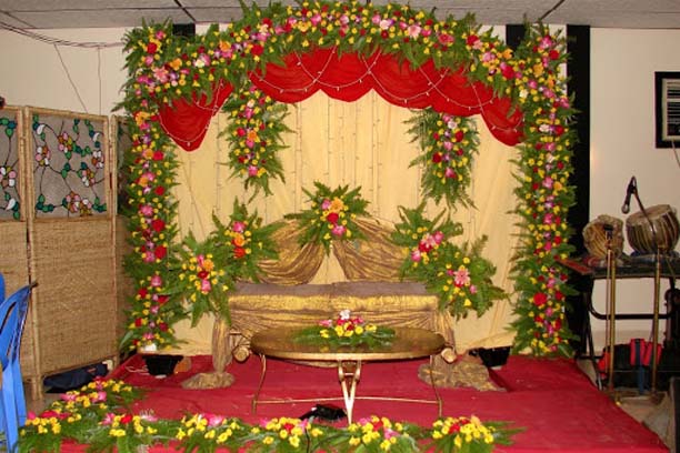Gaye Holud or Turmeric on the Body Stage Decoration Idea - Bengali ...