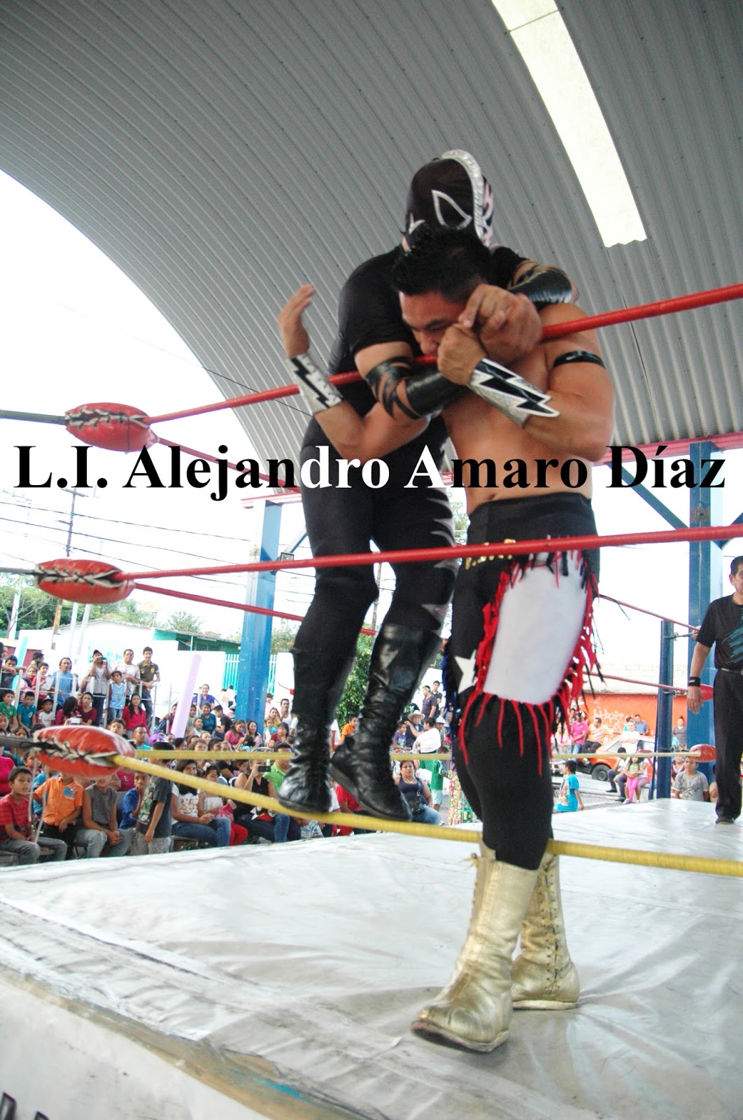 ESTRELLAS DEL RING.: Se presentó Zokar