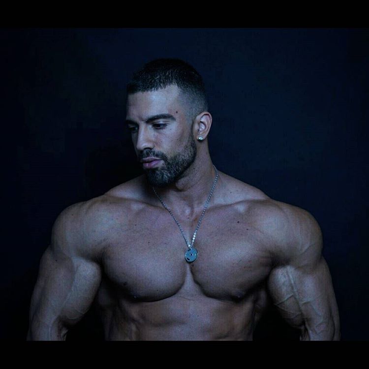 Worldwide Bodybuilders: Badass Spanish toro Patxi Carmona