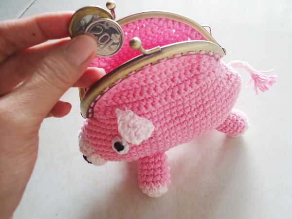 Piggy Coin Purse Free Crochet Pattern - Funcolor Craft