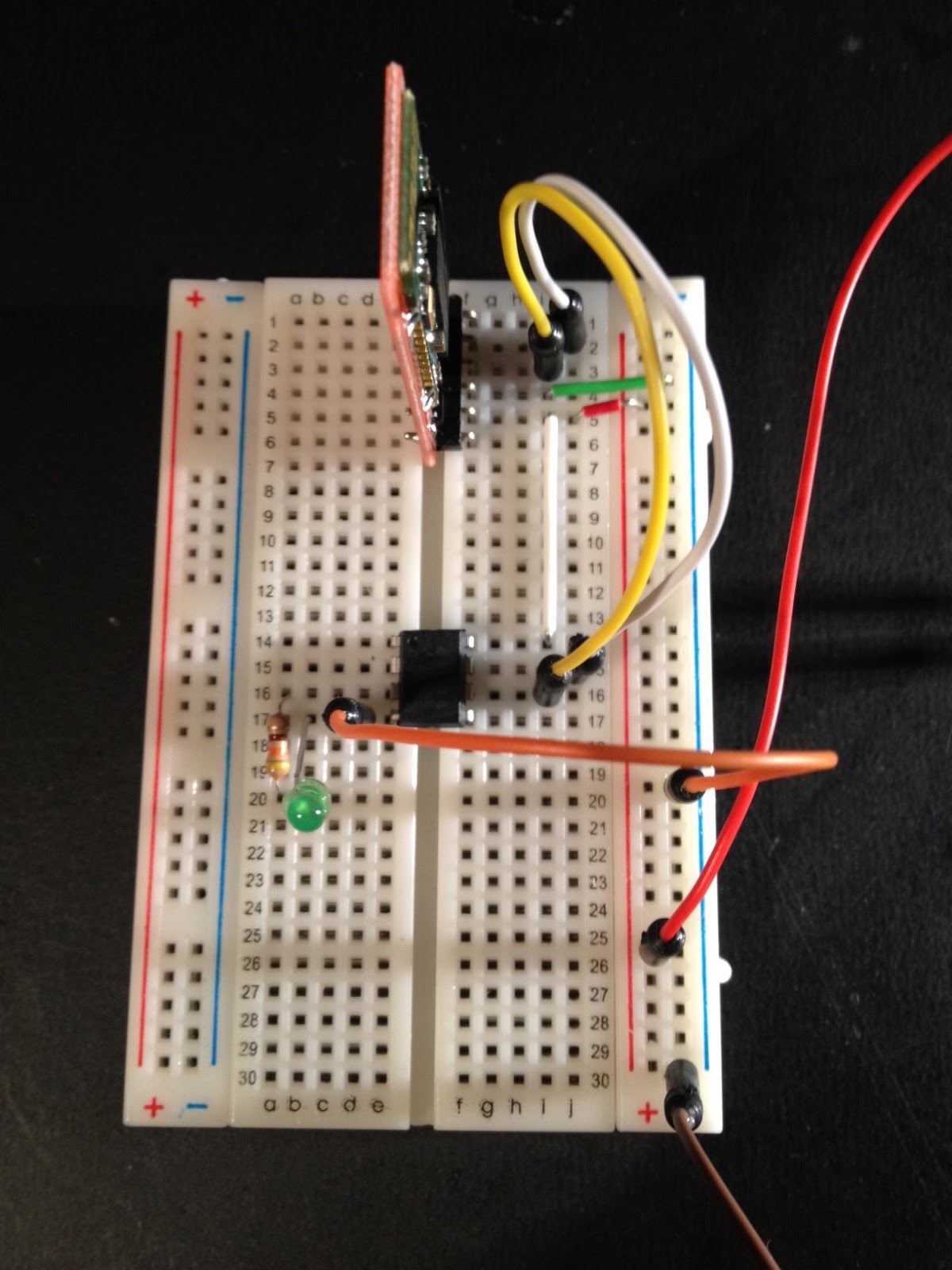 Arduinofy - Arduino Projects: Tuorial: Attiny84 / 85 and Bluetooth