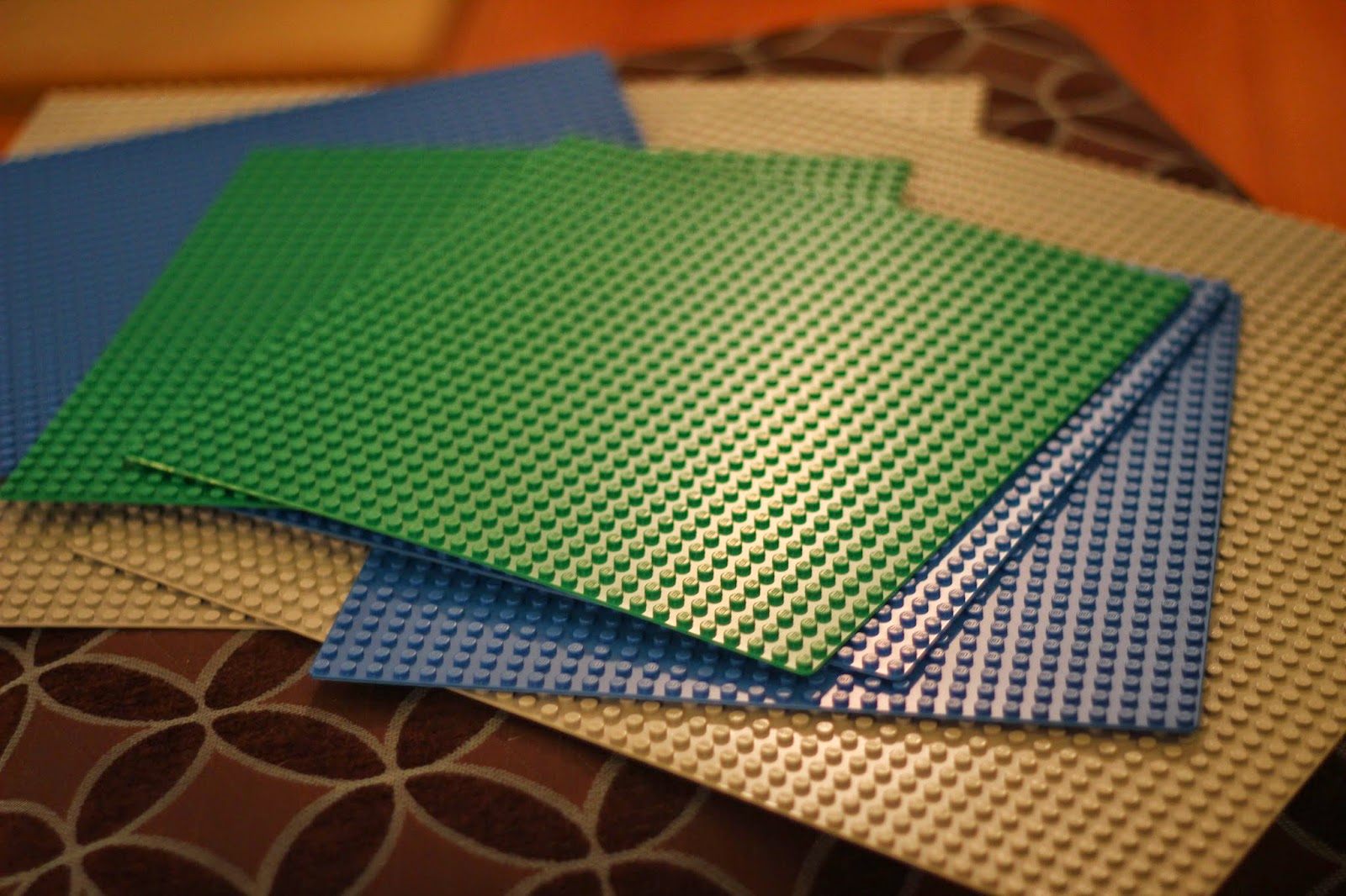 Women on a Mission: Mom Edition: LEGO TRAY (and a little Easter Recap)