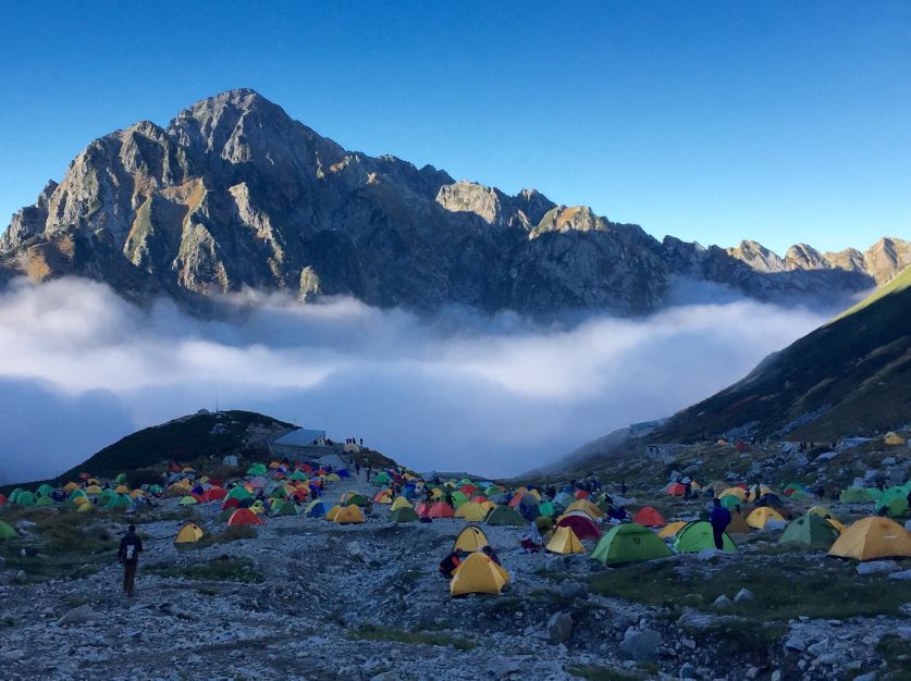 CLIMB JAPAN: Tsurugidake - Chinne left ridge (剣岳チンネ左稜線)