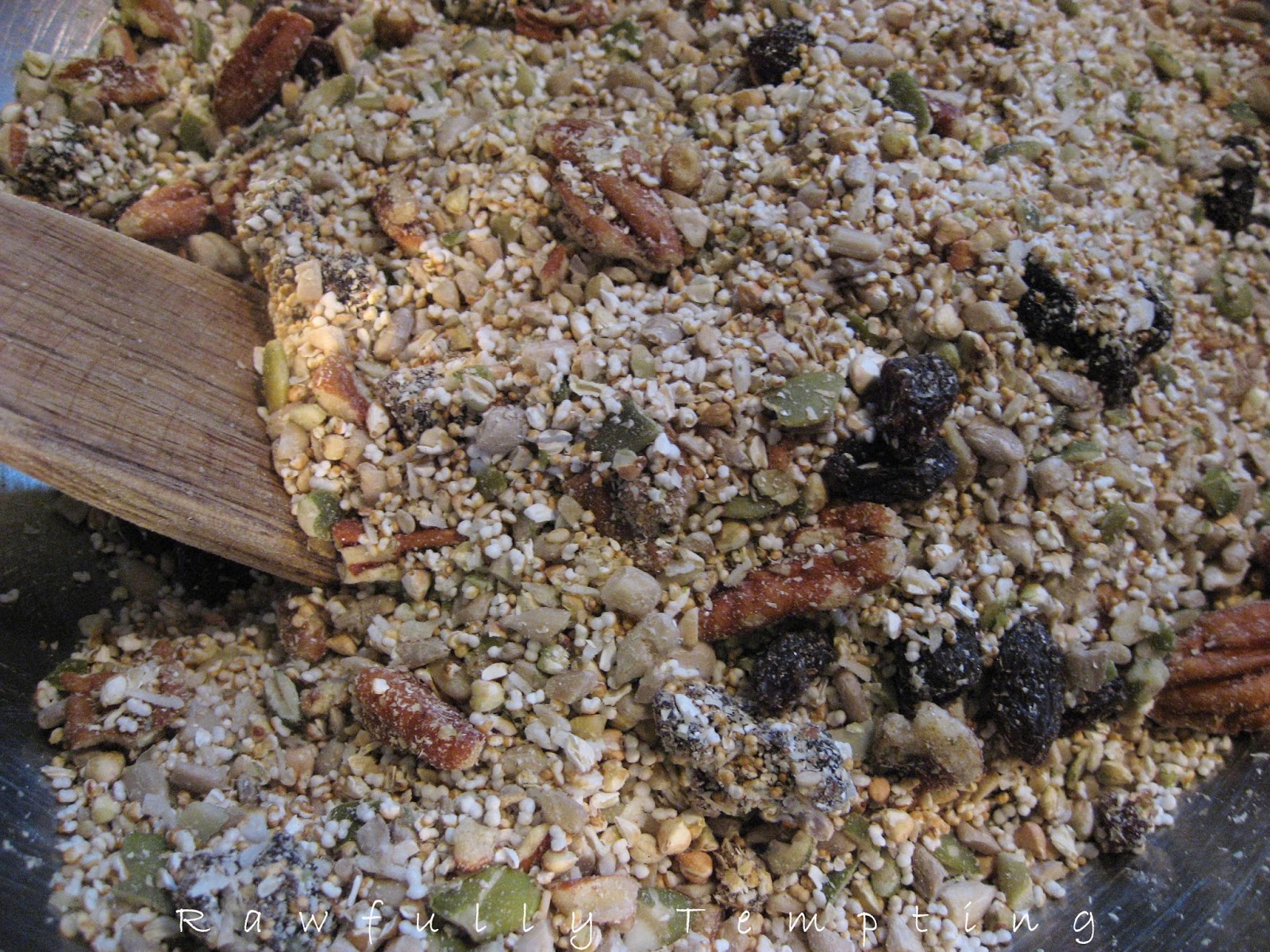 Store in glass jar in refrigerator for up to 5 days.