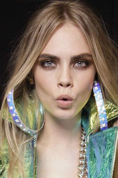 fashion model photos hot: CARA DELEVINGNE - British Model and Socialite