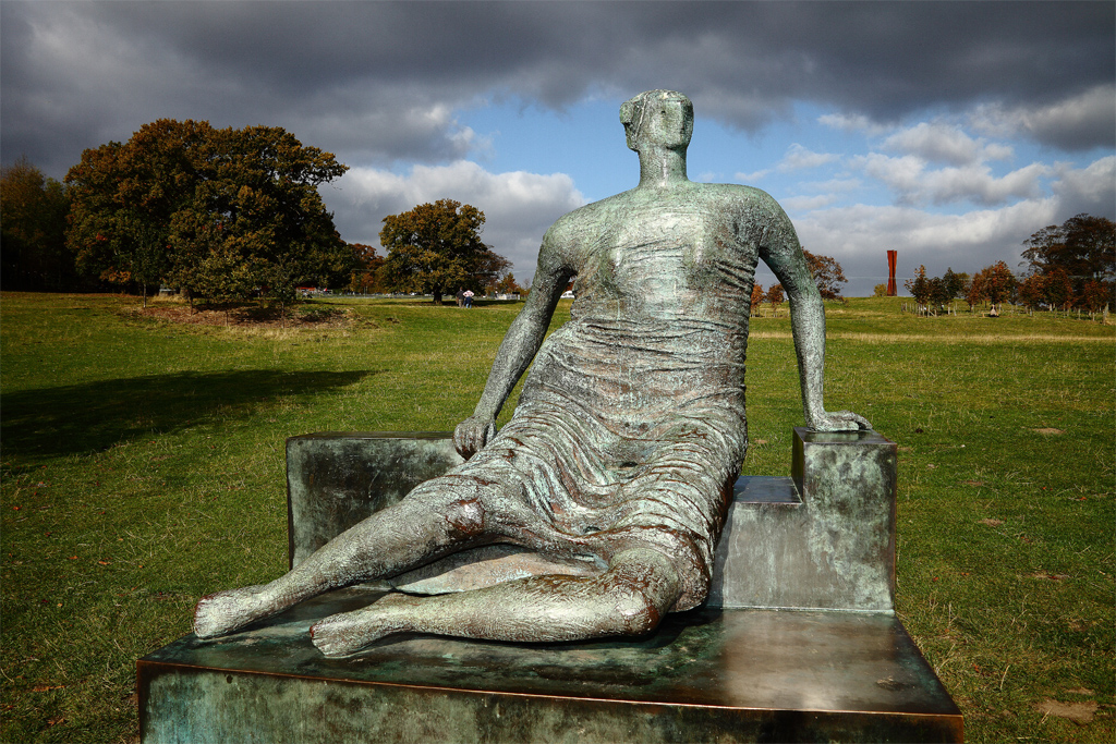 ArtHive: Henry Moore