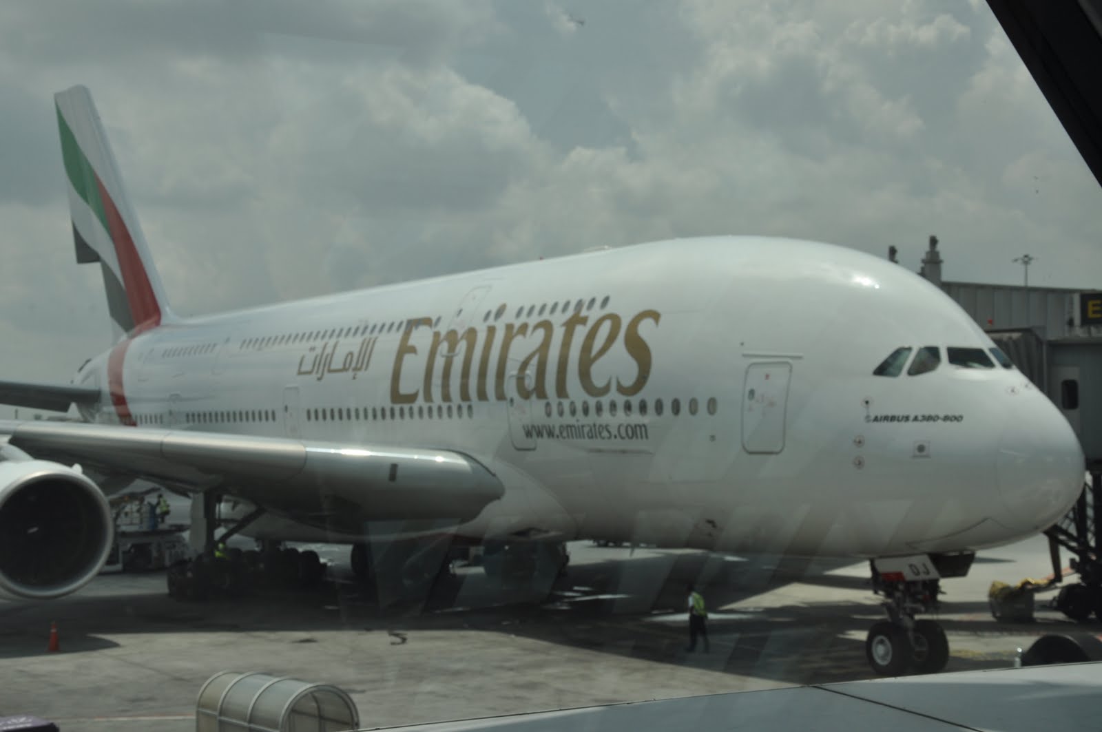 miles: Emirates A380-800 (16-May-2011)