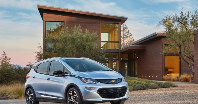 The 2017 Chevrolet Bolt: 200 Mile Range, Under $30K, All in a Small ...
