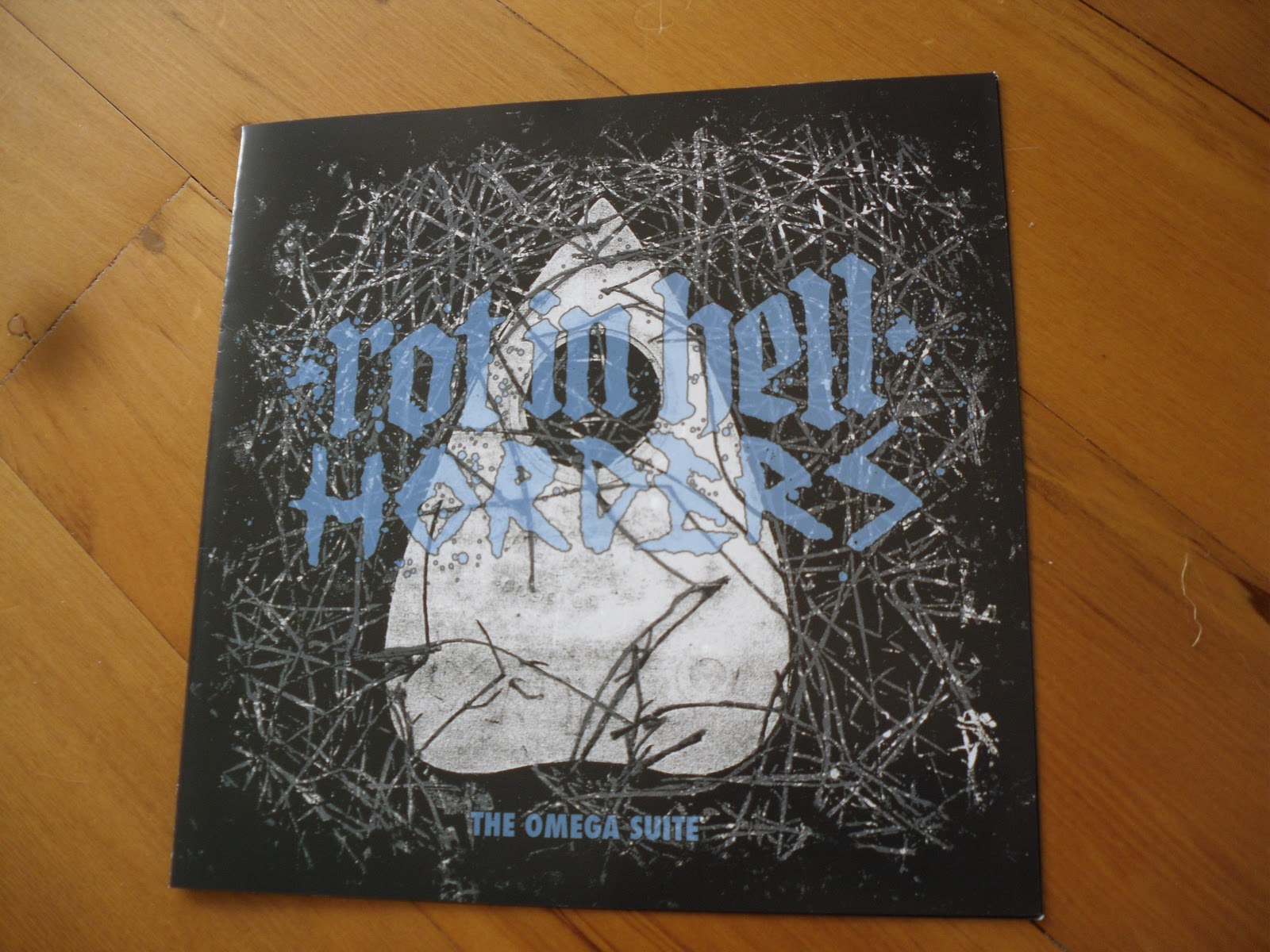 Totality: Rot In Hell / Horders - Omega Suite split 7"