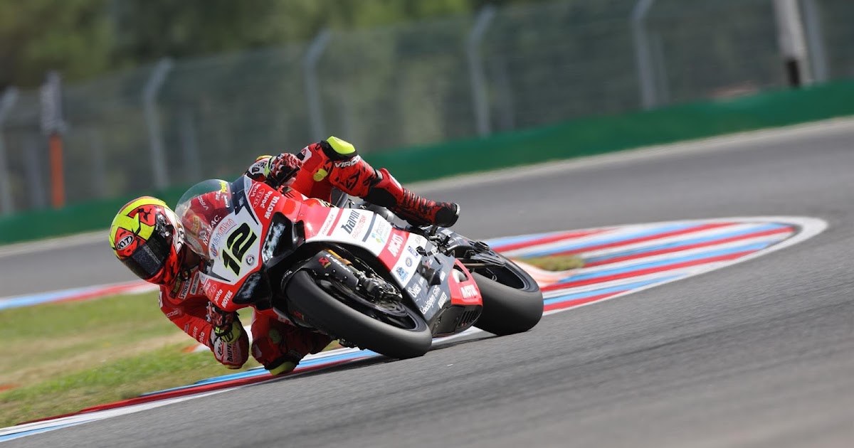 Il Ducatista - Desmo Magazine: Il Barni Racing Team pronto alla sfida ...