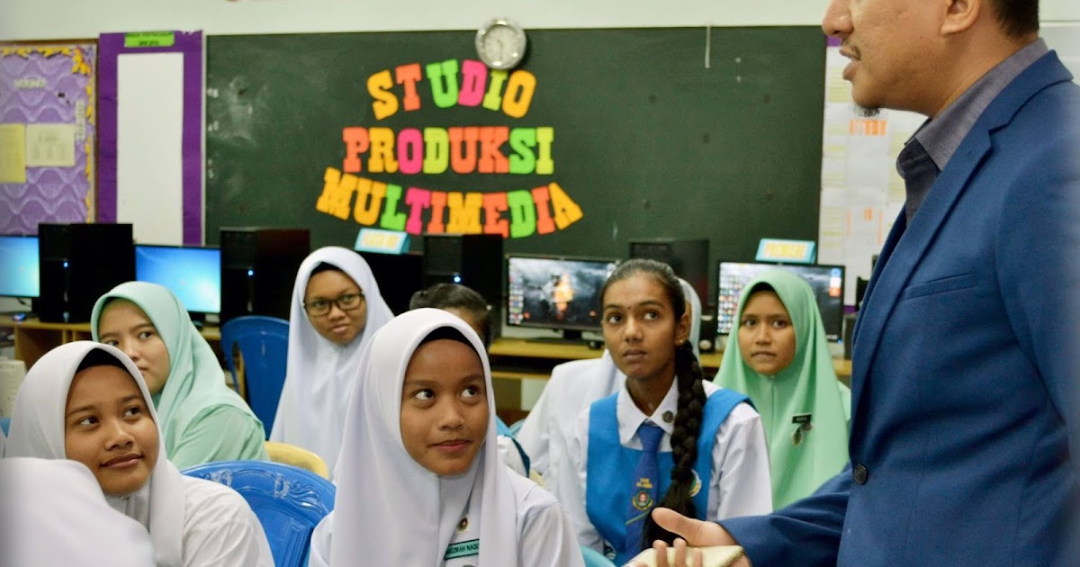 Bengkel Melukis Watak Animasi 2D ~ Pixie Studio Training