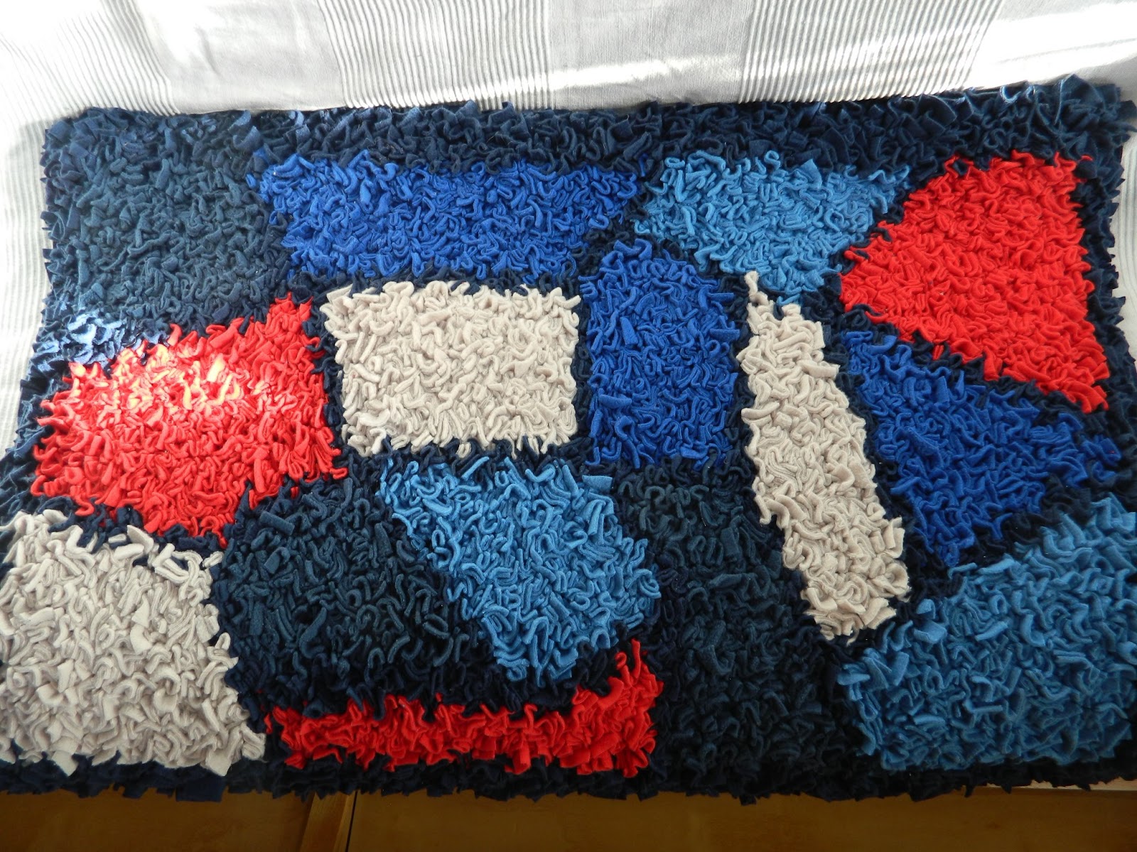 Hand Made Narrowboat Rag Rugs For Sale: SOLD (Gallery)