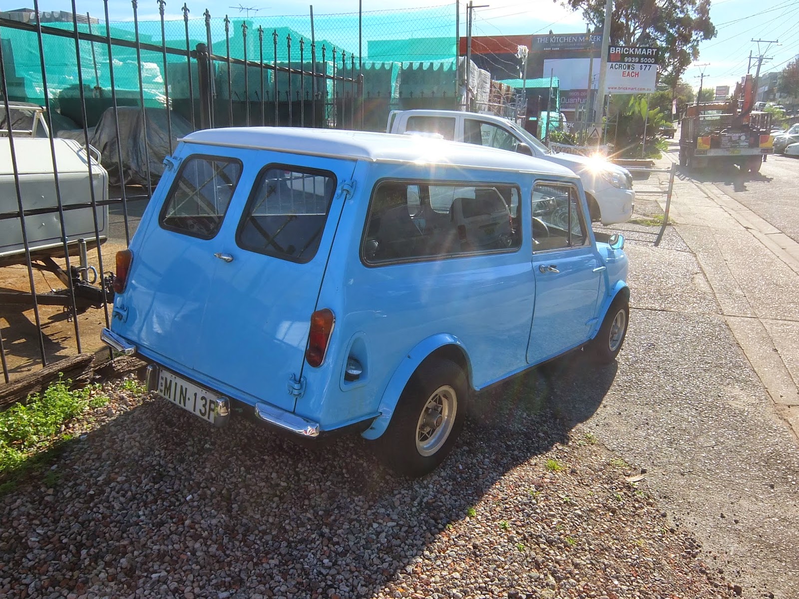 Aussie Old Parked Cars: 1965 Morris Mini Van