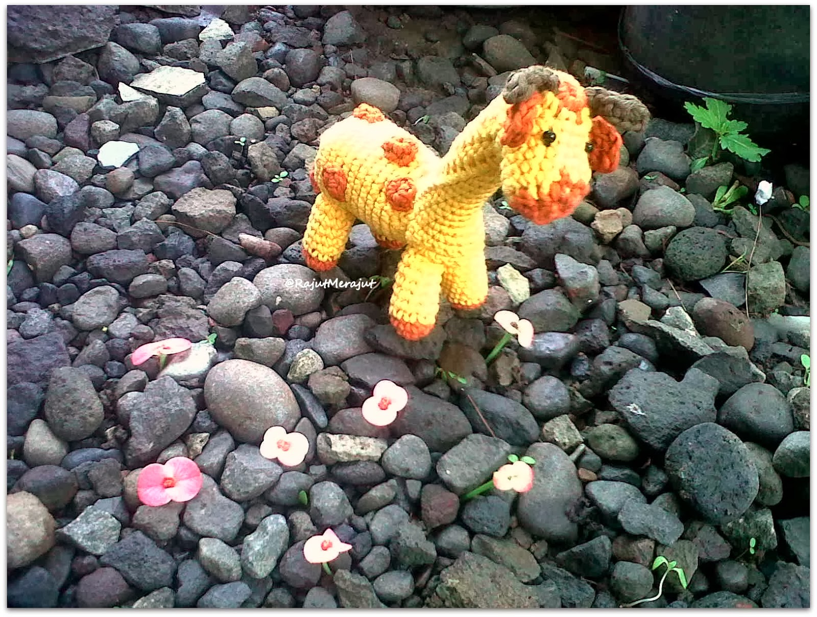 Crochet Amigurumi Giraffe - Rajut Merajut by Perajut Muda